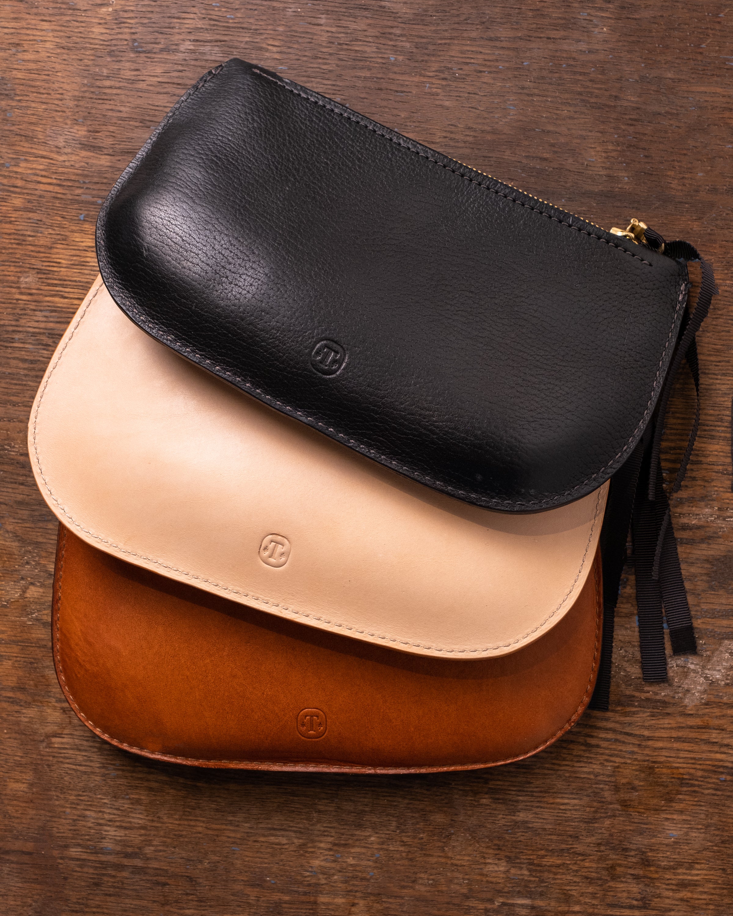 Leather Zip Pouch – artemesia